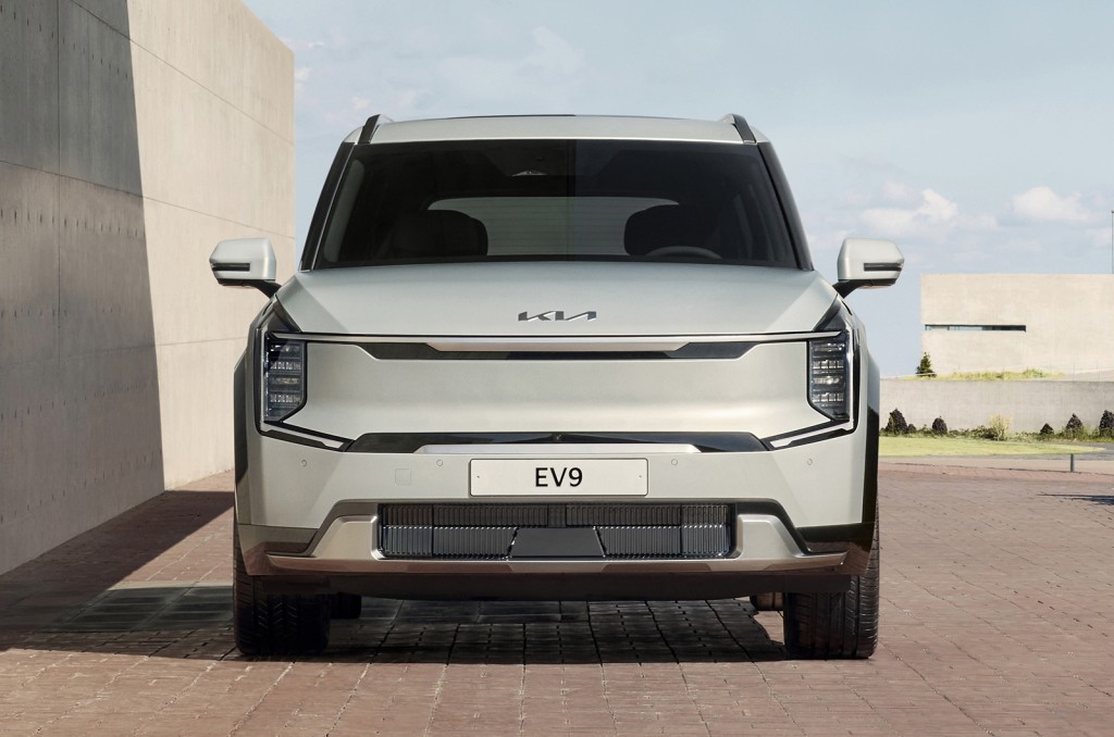 New Kia EV9 is firm's largest and most luxurious EV yet | Move Electric